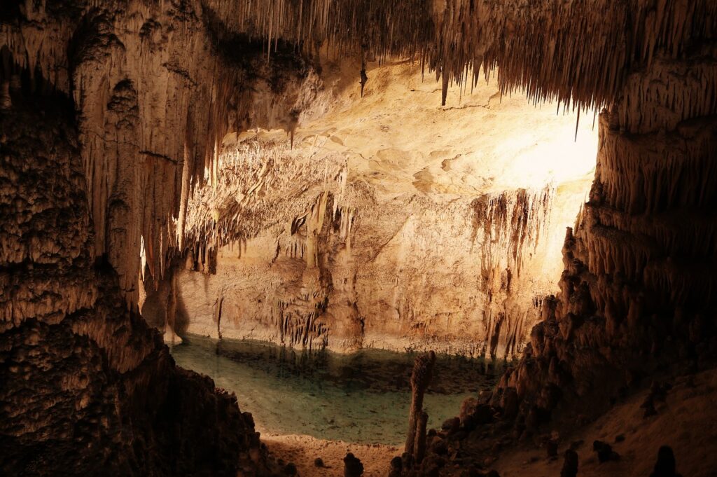 Top 8 Spanish Caves to Visit - Spanish Glory