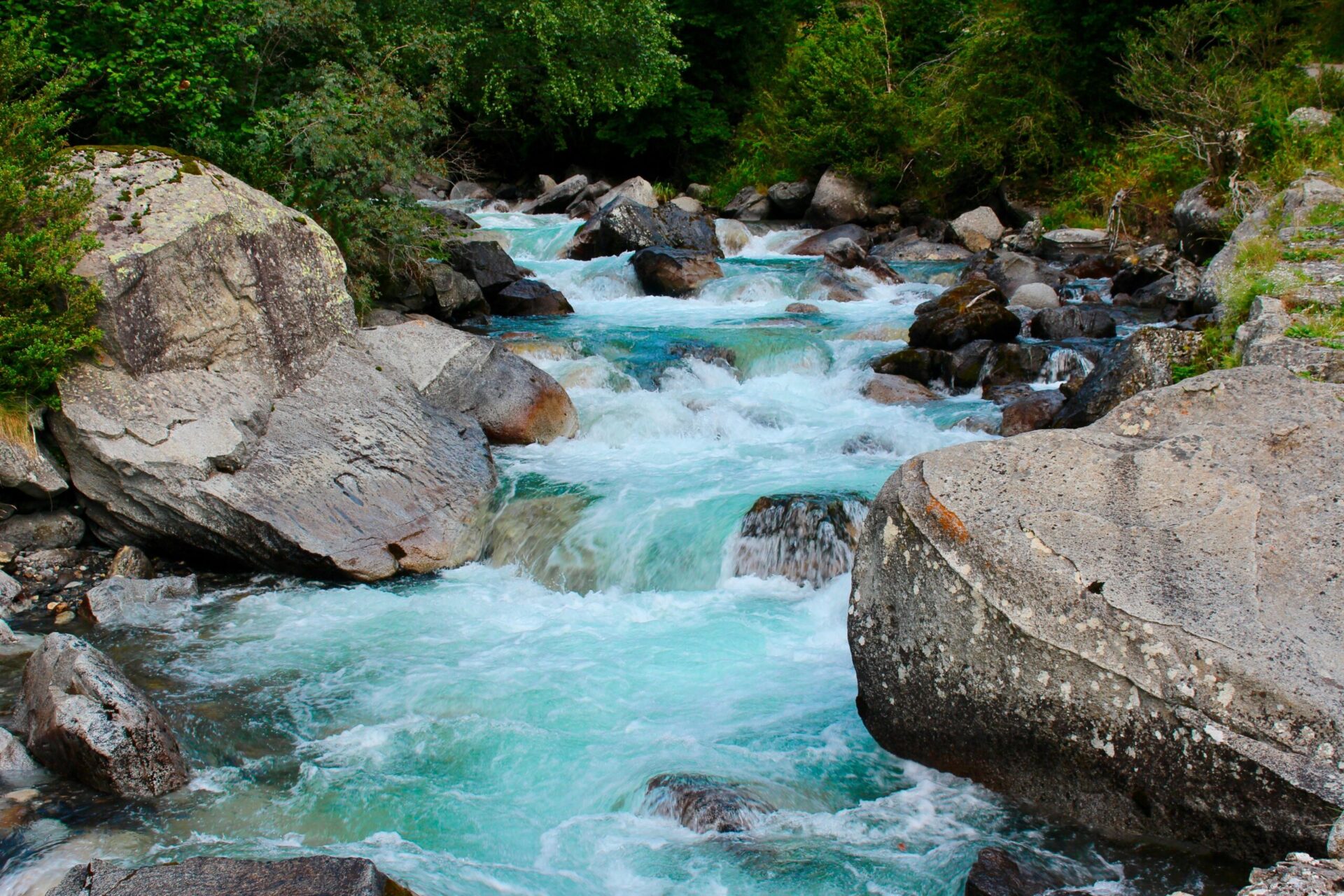 Find out all the Essential things about the Spanish Pyrenees