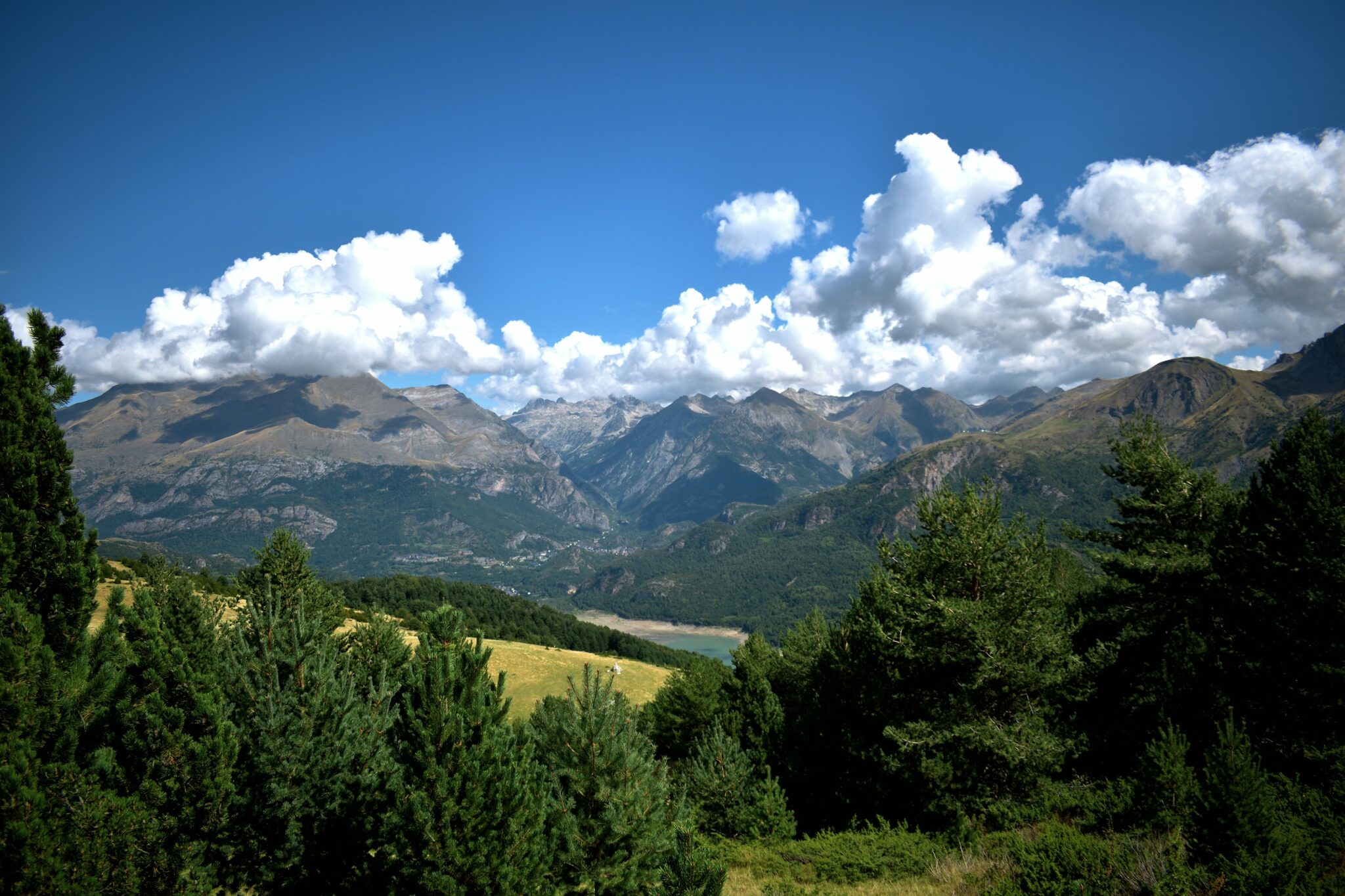 Find out all the Essential things about the Spanish Pyrenees