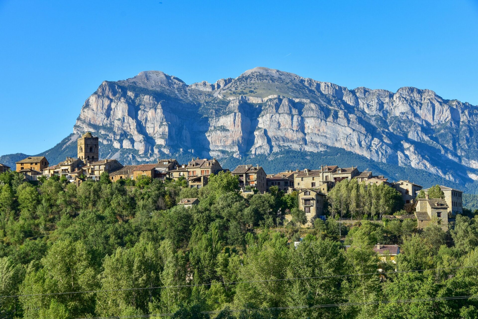 Find out all the Essential things about the Spanish Pyrenees
